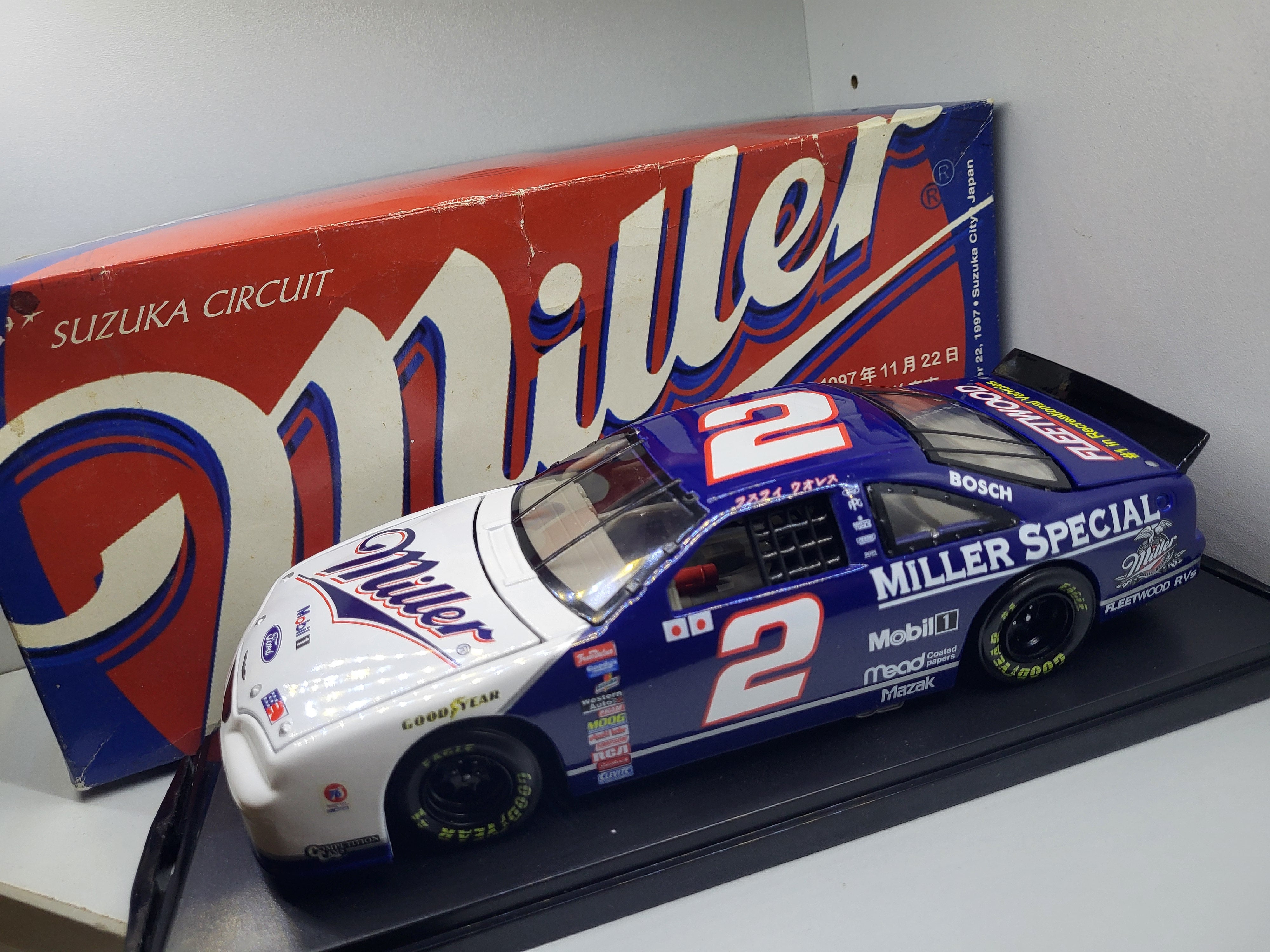 Rusty Wallace 1997 Miller Suzuka Circuit 1:24 | CL RACING COLLECTIBLES
