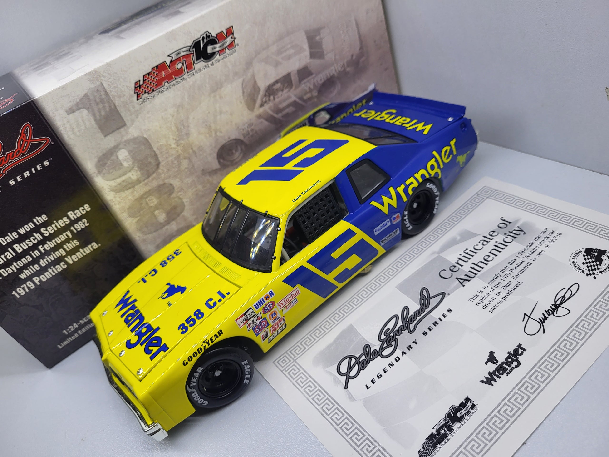 Dale Earnhardt 1979 Wranger 1:24 | CL RACING COLLECTIBLES