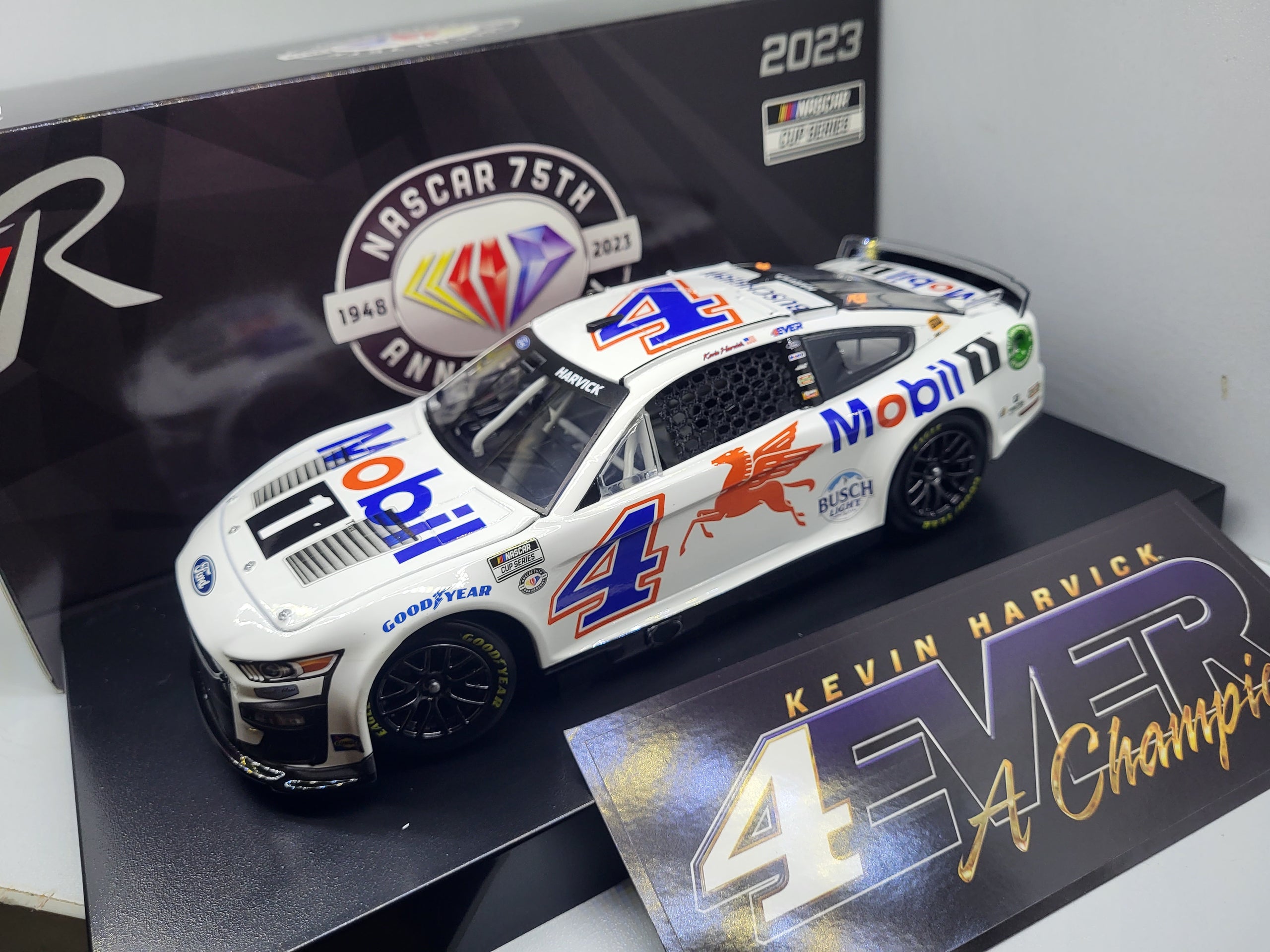 Kevin Harvick 2023 Mobil-1 1:24 | CL RACING COLLECTIBLES