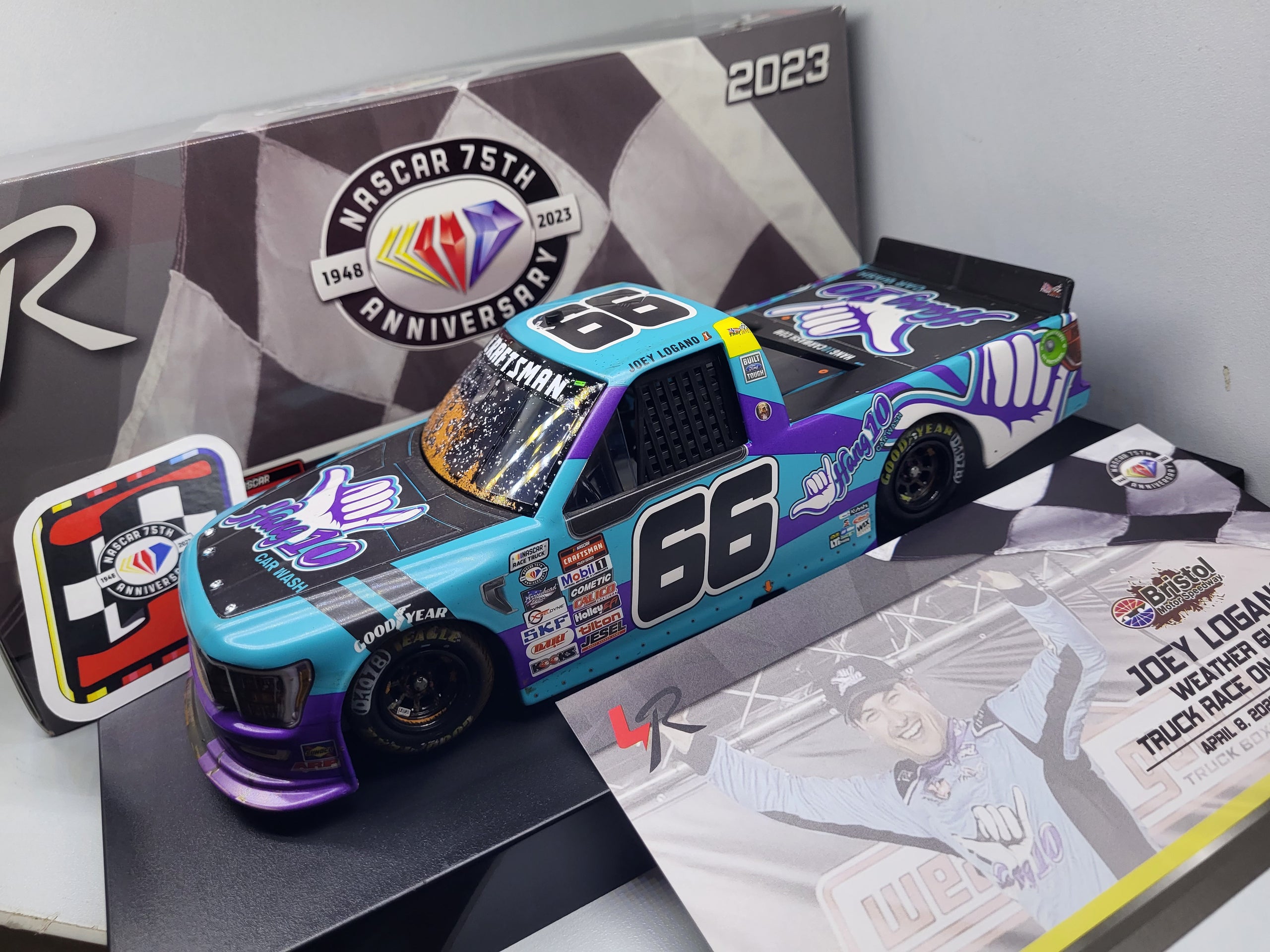 Joey Logano 2023 Hang 10 Bristol Dirt Win 1:24 | CL RACING COLLECTIBLES